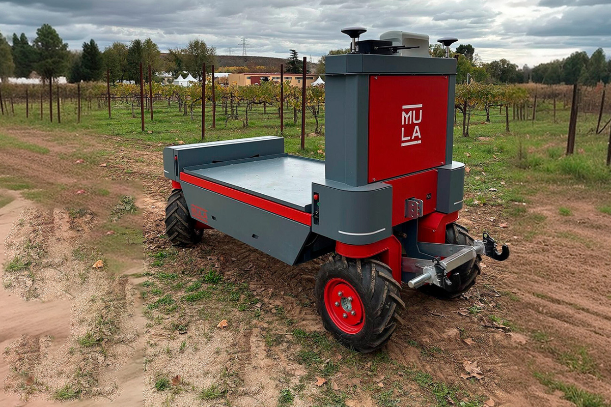 IED y Zizu lanzan su primer vehículo autónomo para la agricultura